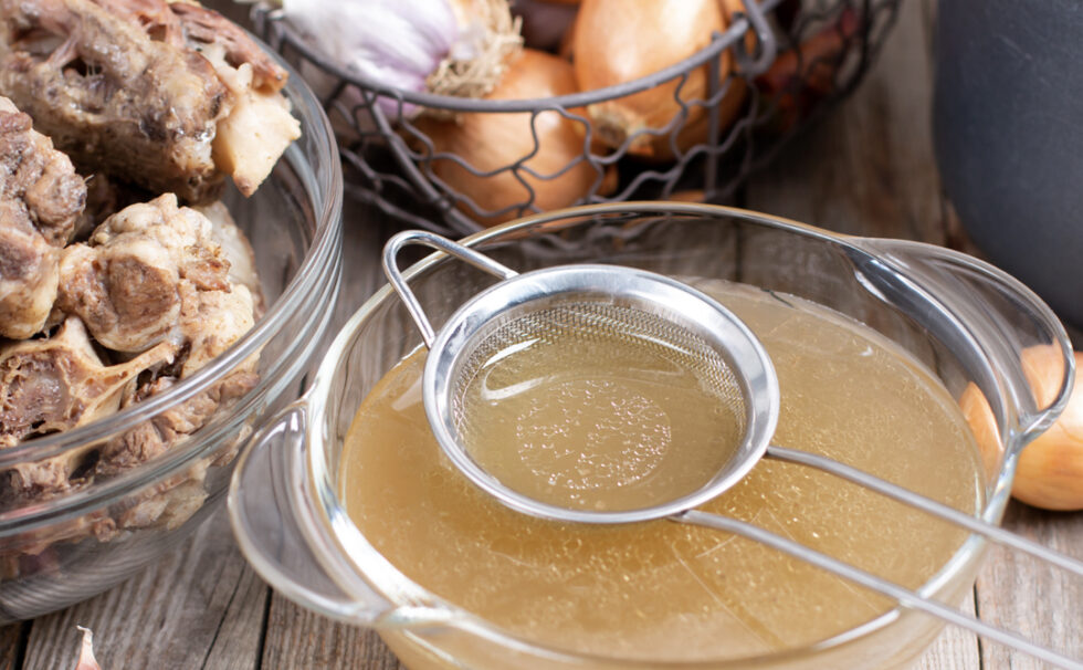 The Healing Benefits of Bone Broth – A Nourishing Elixir – The Earth Heals
